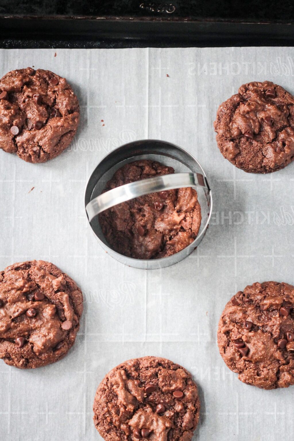 Almond Flour Chocolate Cookies - Veggie Inspired