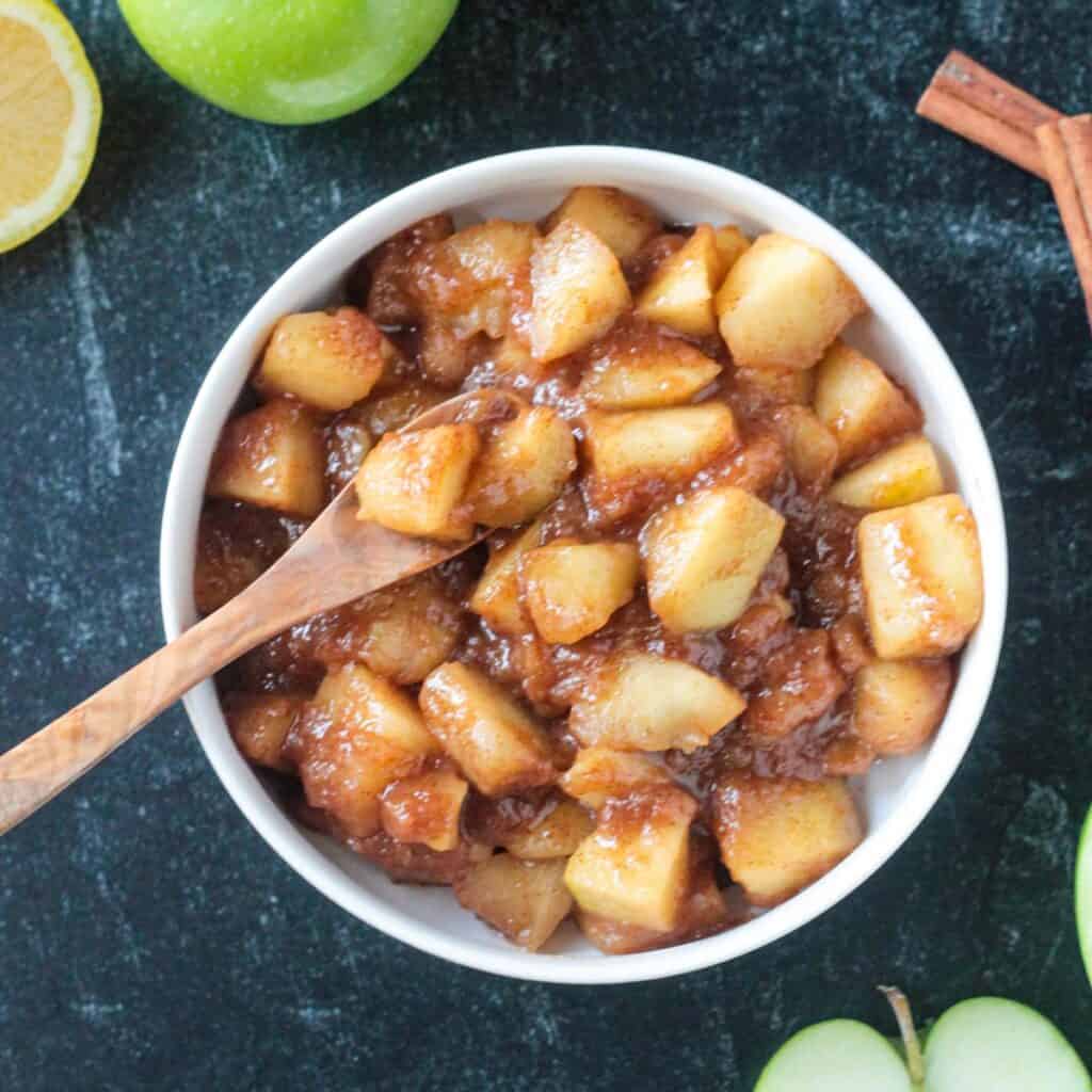 Stovetop Cinnamon Apples - Veggie Inspired