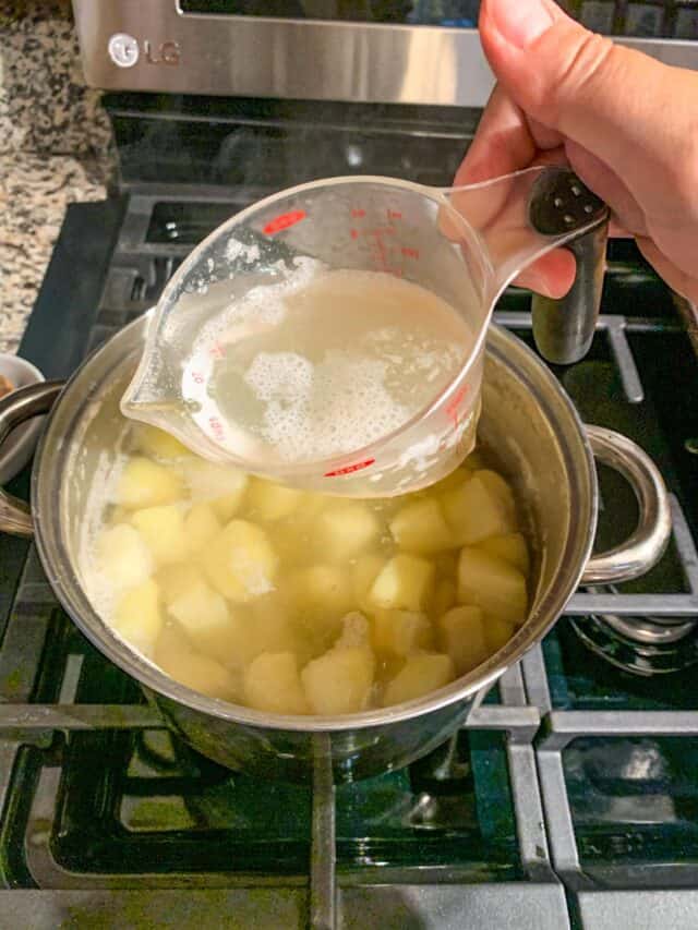 Creamy Vegan Mashed Potatoes ~ Veggie Inspired