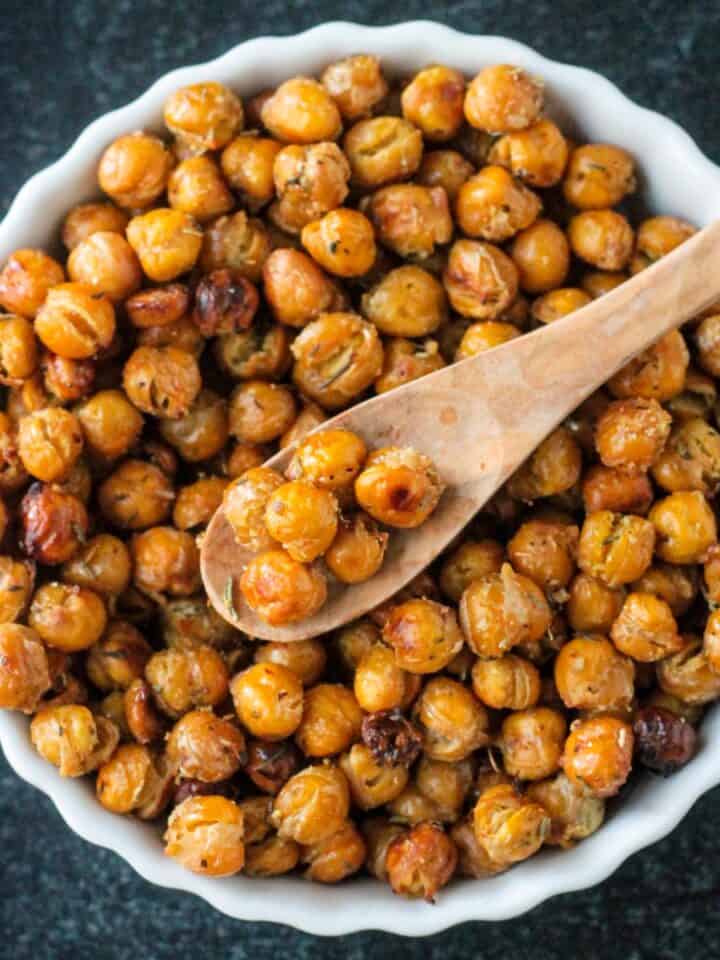Smoky Roasted Chickpeas (Oil Free!) ~ Veggie Inspired